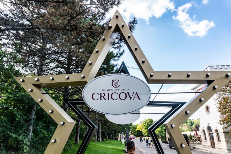 The Perfect Moldova Travel Itinerary: Chisinau, Transinistria, And ...